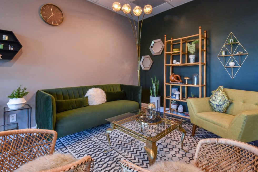 Dab Bar & Dispensary In-Store Experiences - The Holistic Connection